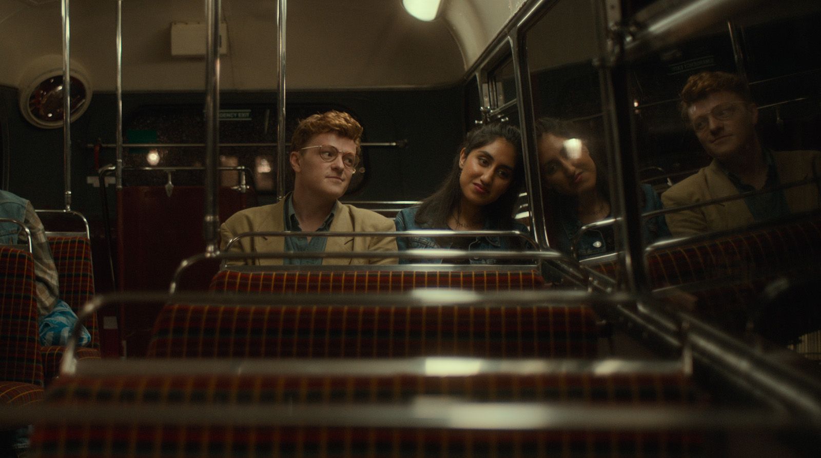 Photo de Ambika Mod - Photo Ambika Mod, Jonny Weldon - Photo 2 sur 12 ...