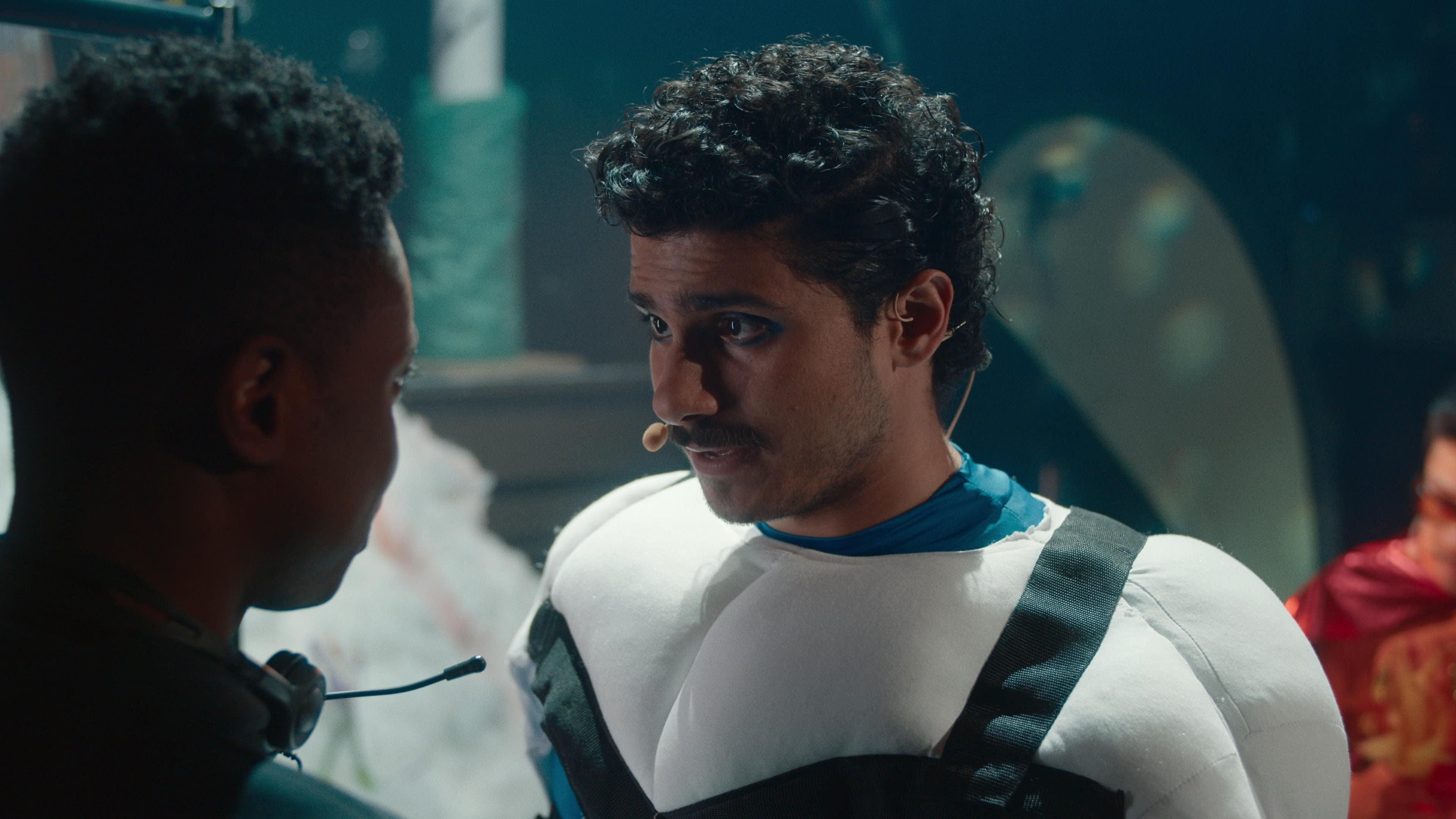 Poster Extraordinary saison 2 - Affiche 1 sur 35 - AlloCiné