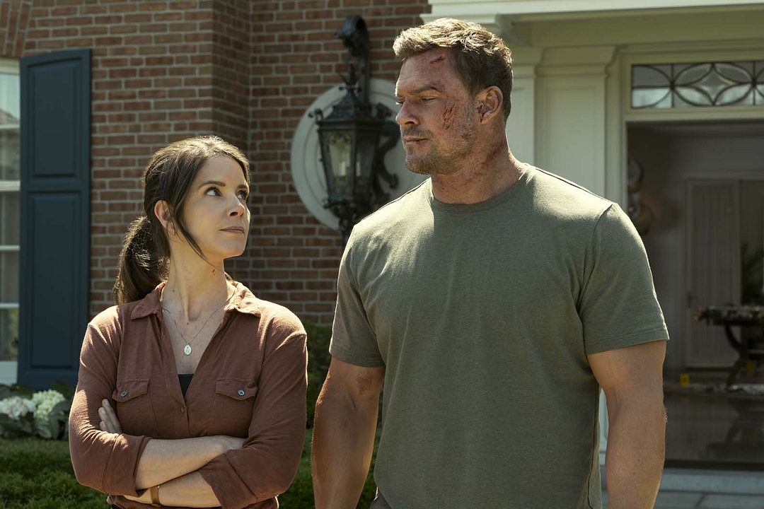 Photo de Sonya Cassidy - Photo Alan Ritchson, Sonya Cassidy - Photo 0 ...