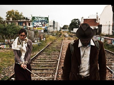 Photo de Not close enough - Photo 9 sur 9 - AlloCiné