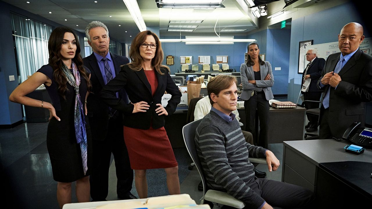 Poster Major Crimes saison 2 - Affiche 51 sur 299 - AlloCiné