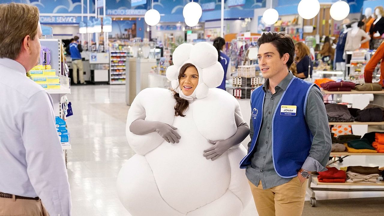 Poster Superstore saison 2 - Affiche 223 sur 503 - AlloCiné
