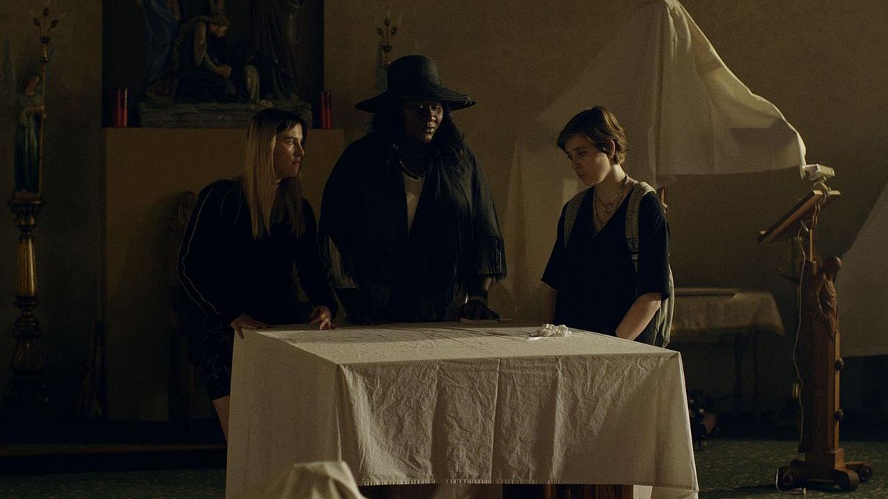 Poster saison 1 - Affiche 12 sur 20 - AlloCiné