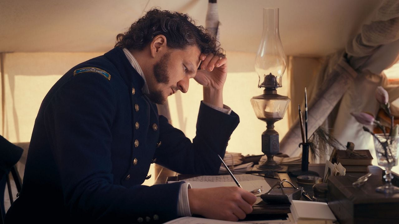 Dickinson : Dickinson : Photo Gabriel Ebert - 6 sur 69 - AlloCiné