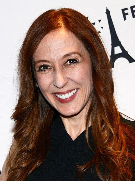 Photo de Defne Halman - Affiche Defne Halman - Photo 0 sur 9 - AlloCiné