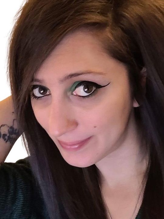 Photo de Julie Prince - Affiche Julie Prince - Photo 0 sur 1 - AlloCiné