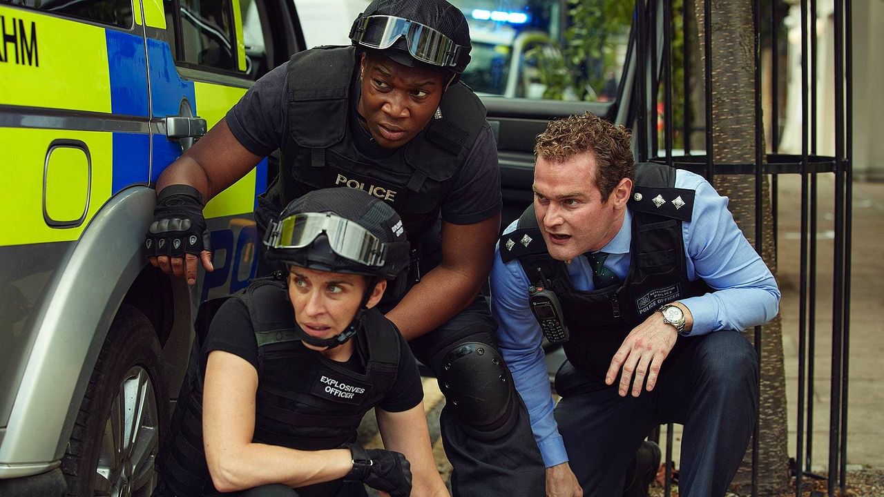 Poster Trigger Point saison 1 - Affiche 10 sur 13 - AlloCiné