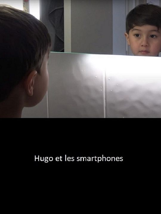 Photo de Hugo et les smartphones - Photo 1 sur 1 - AlloCiné