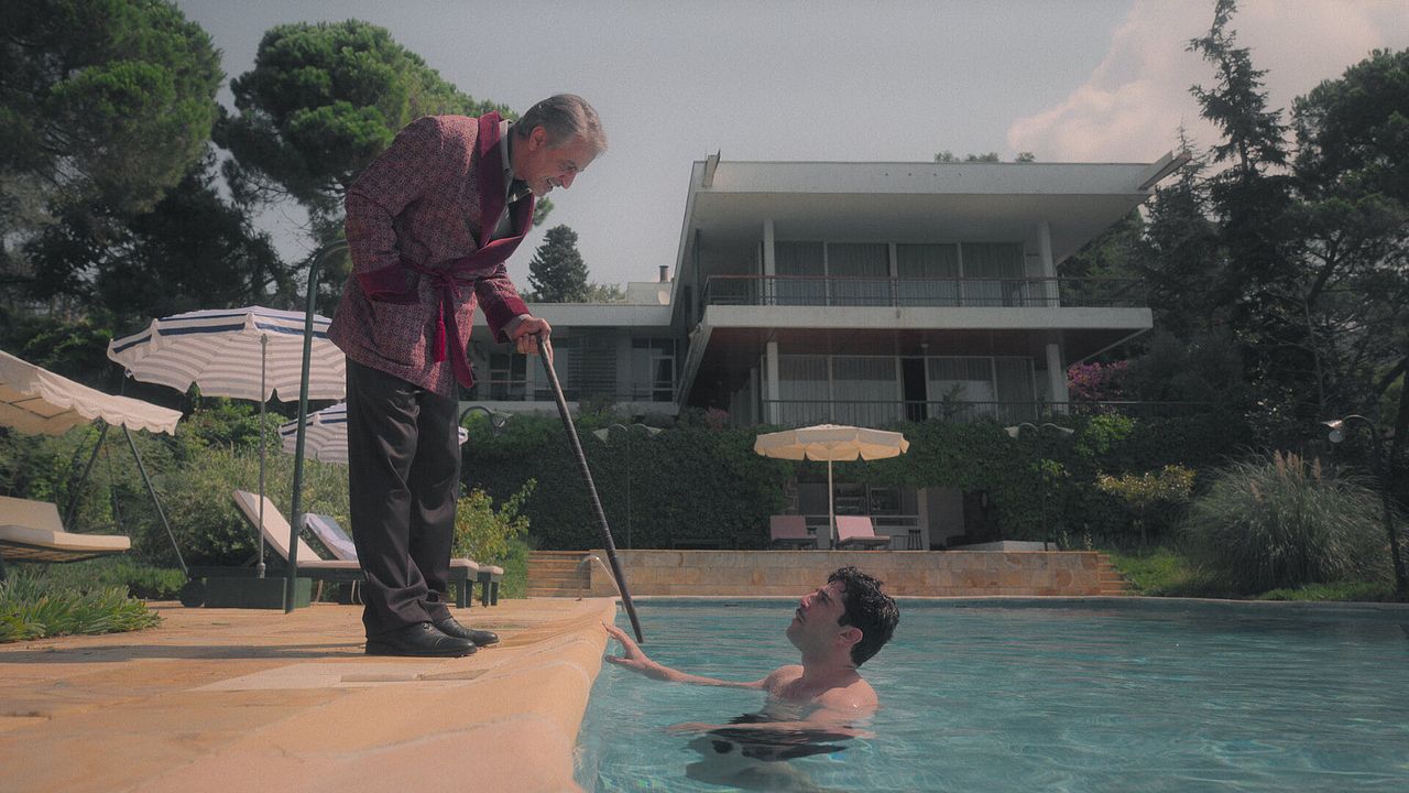 Poster The Club saison 2 - Affiche 4 sur 45 - AlloCiné