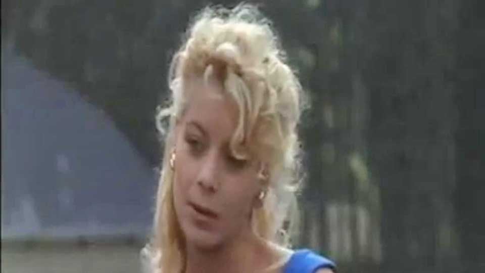 Extrait du film Le Moustachu - Le Moustachu - EXTRAIT "Le lieu de ...