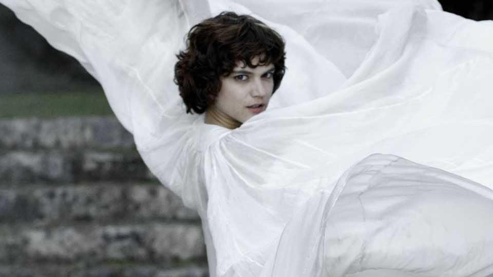 Trailer du film La Danseuse - La Danseuse Bande-annonce VF - AlloCiné