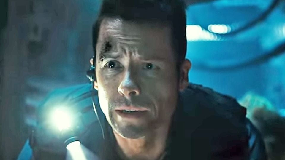 Trailer du film Lock Out - Lock Out Bande-annonce (2) VF - AlloCiné