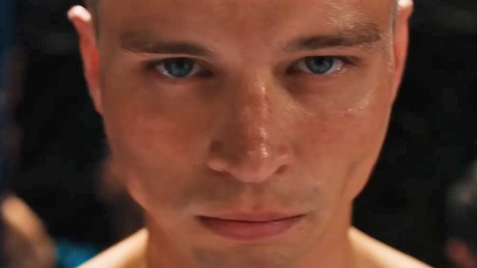 Trailer du film Embattled - Embattled Bande-annonce VO - AlloCiné