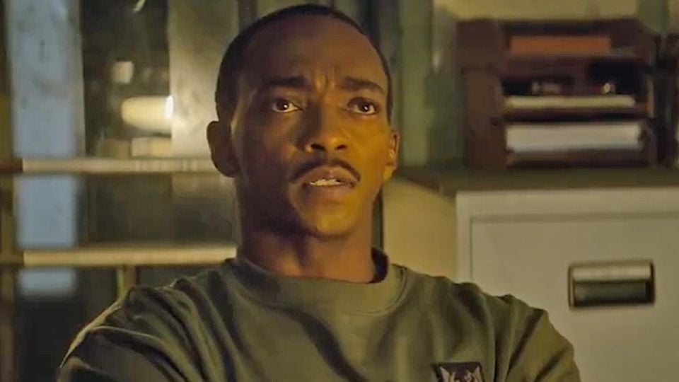 Trailer du film Zone hostile - Zone hostile Bande-annonce (2) VF - AlloCiné